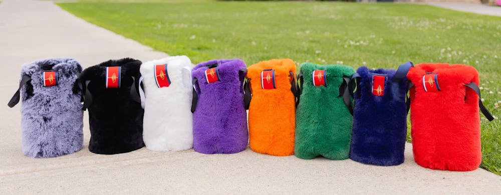 Pretty Rugged Gear The Rowling Faux Fur Wine Tote :: Apparel